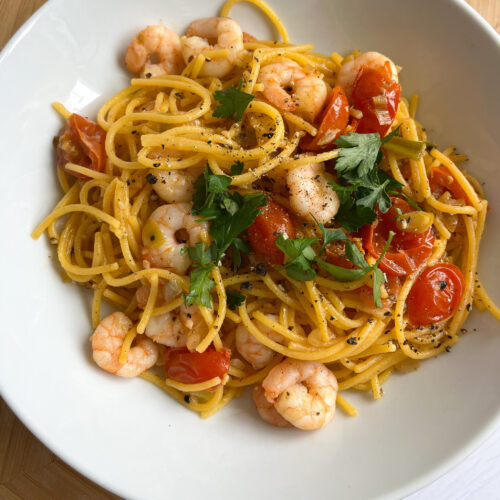 Prawn pasta with tomatoes, garlic and lemon (gluten free and dairy free ...